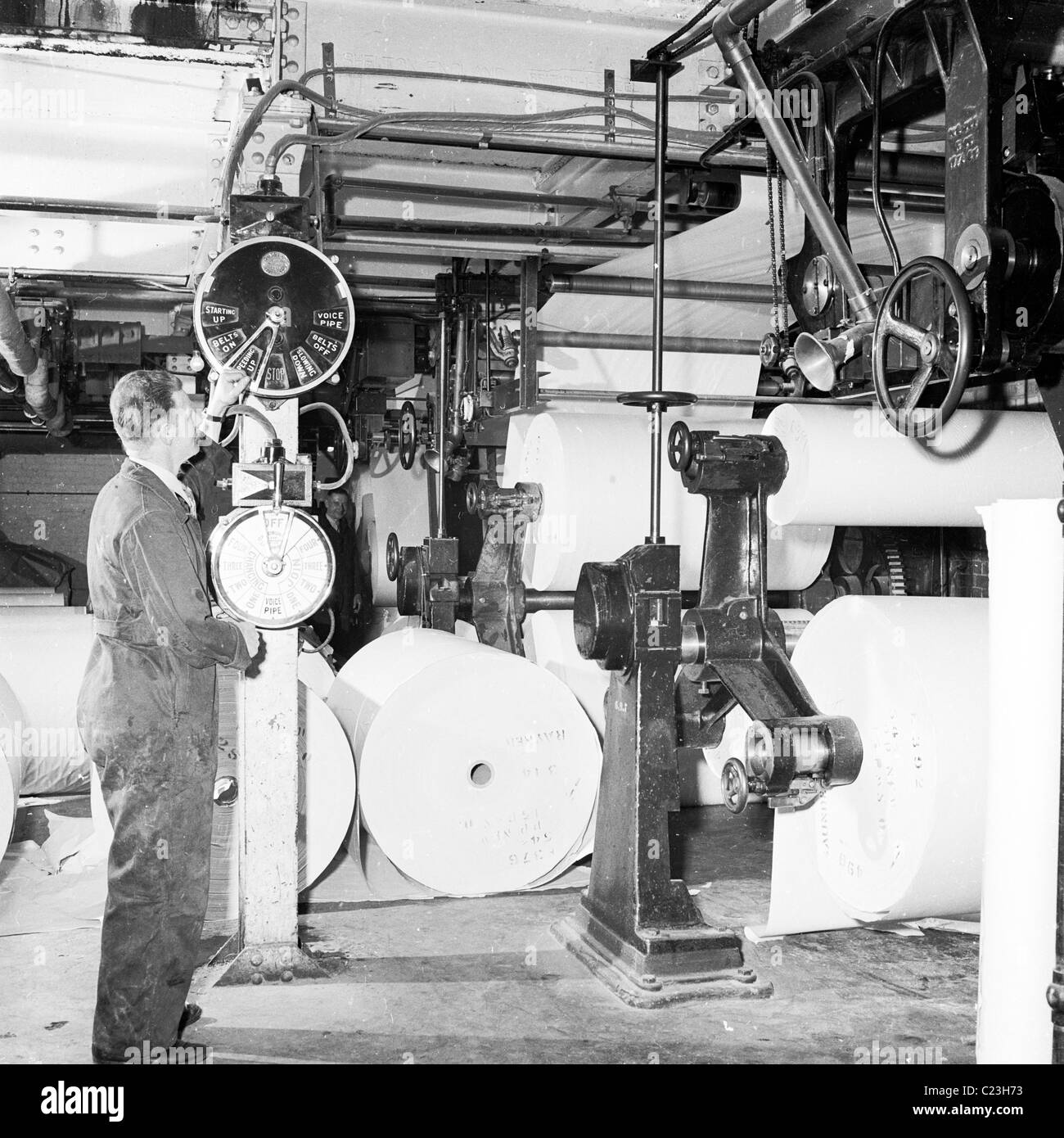 Printing press 1950s hi-res stock photography and images - Alamy