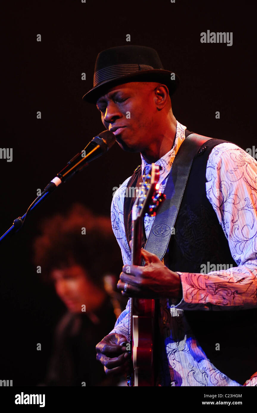 Keb' Mo' aka Kevin Moore performing live at the Nokia Theatre New York ...