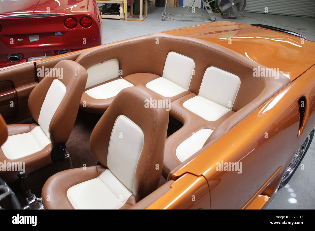 World's fastest amphibious vehicle goes 60mph on water Get a Corvette ...