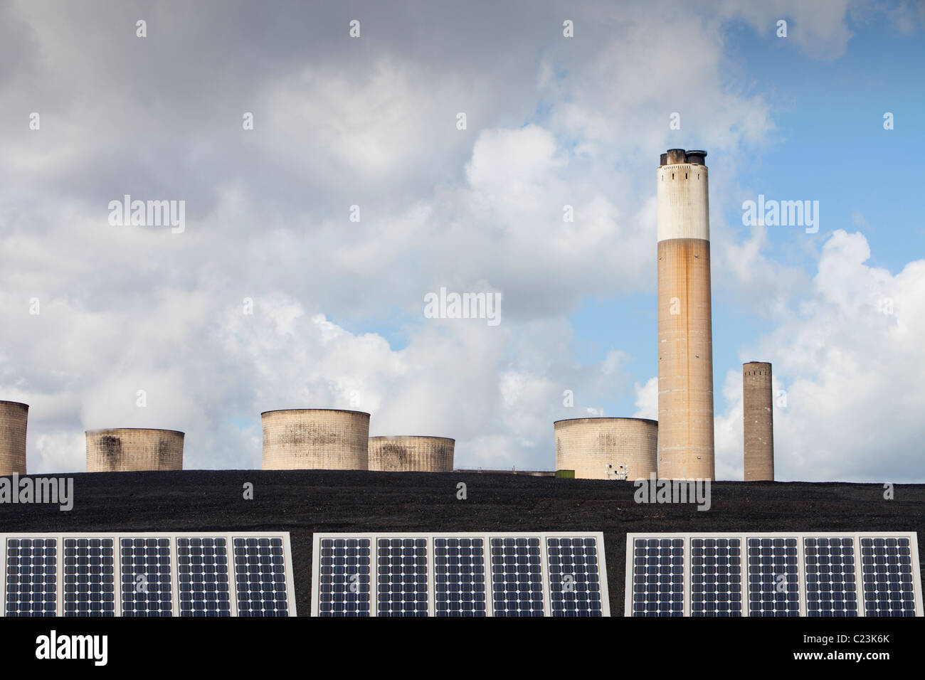 Ratcliffe on Soar coal fired power station near Nottingham, UK, with ...