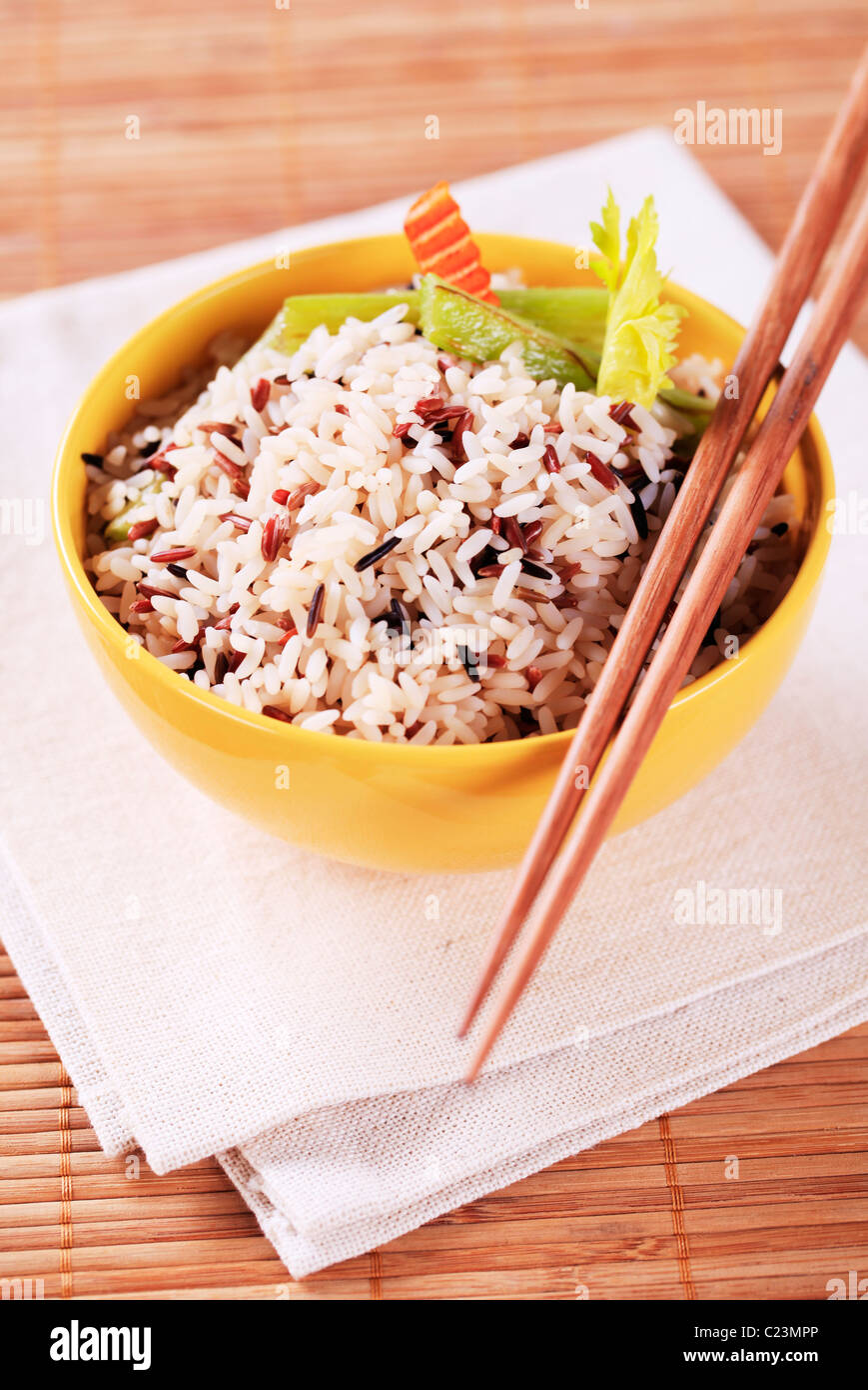 Bowl of cooked mixed rice - detail Stock Photo - Alamy