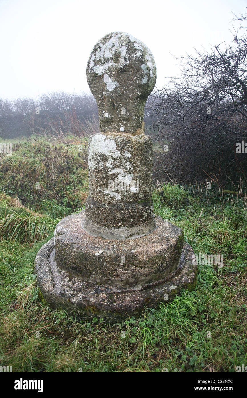 Cornish stone cross hi-res stock photography and images - Alamy