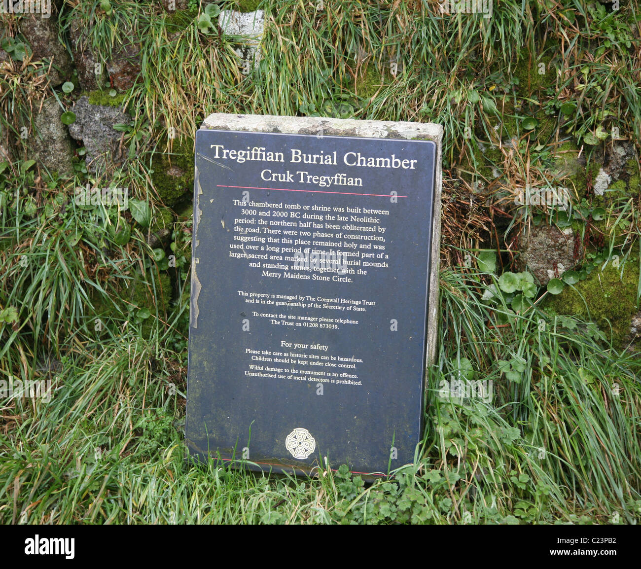 Bronze age burial chamber hi-res stock photography and images - Alamy