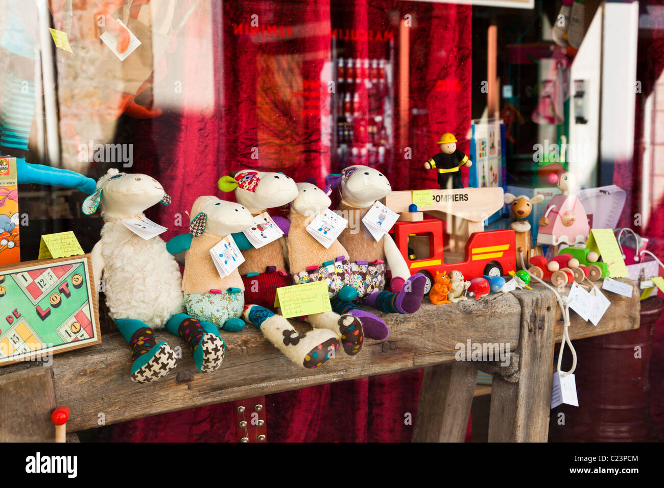 Toy store window display hi-res stock photography and images - Alamy