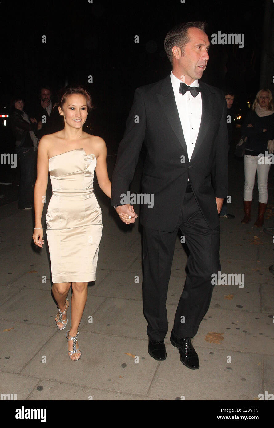 David Seaman and his partner The Willow Foundation's 10th anniversary ...