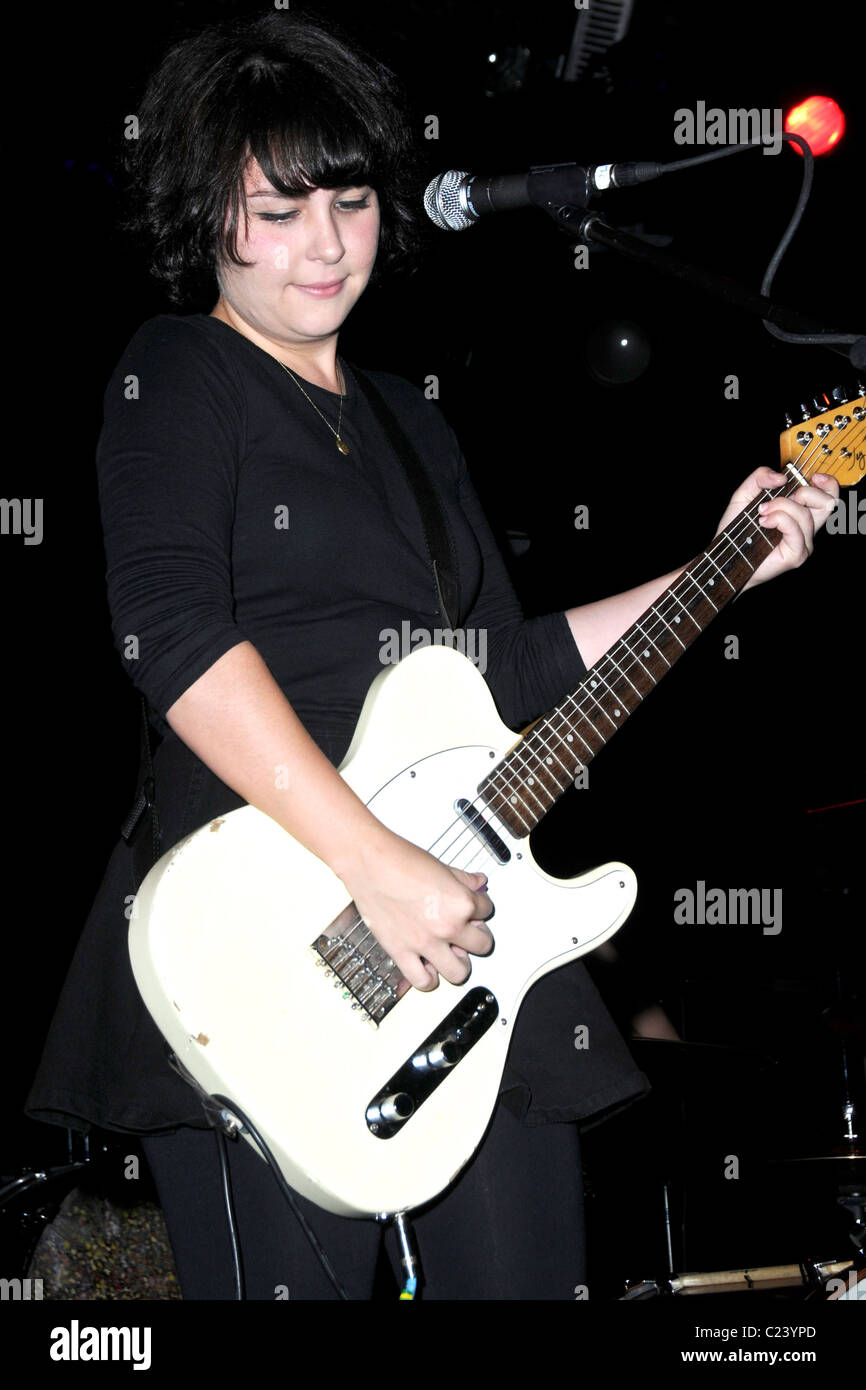 The Ettes Juliette Lewis and The Ettes perform live at The El Rey ...