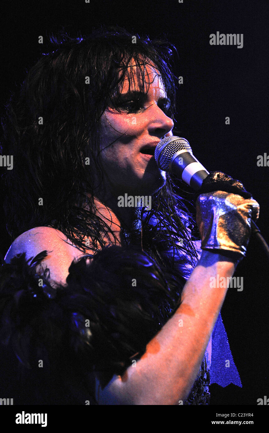 Juliette Lewis Juliette Lewis and The Ettes perform live at The El Rey ...