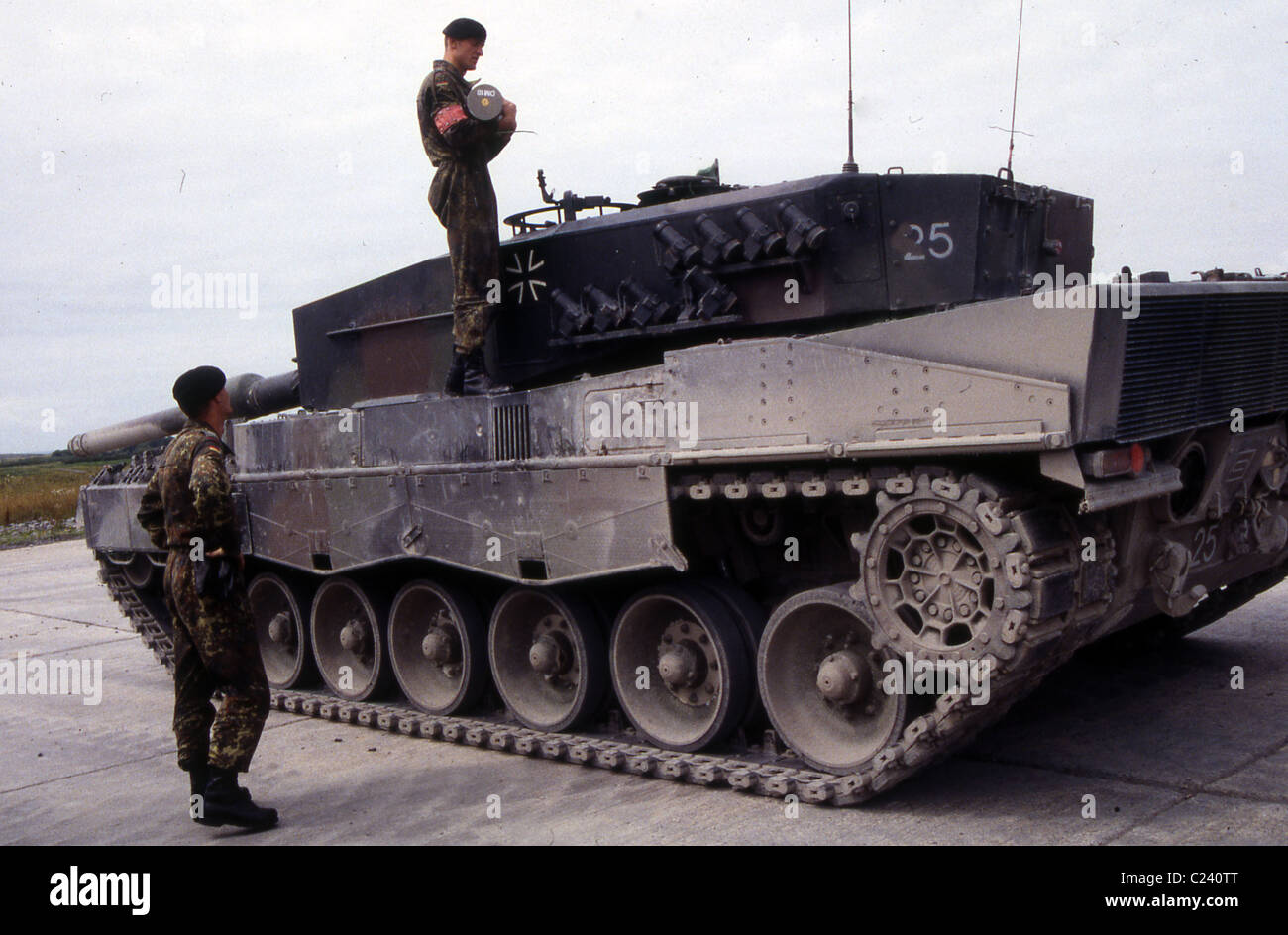 Leopard german main battle tank hi-res stock photography and images - Alamy