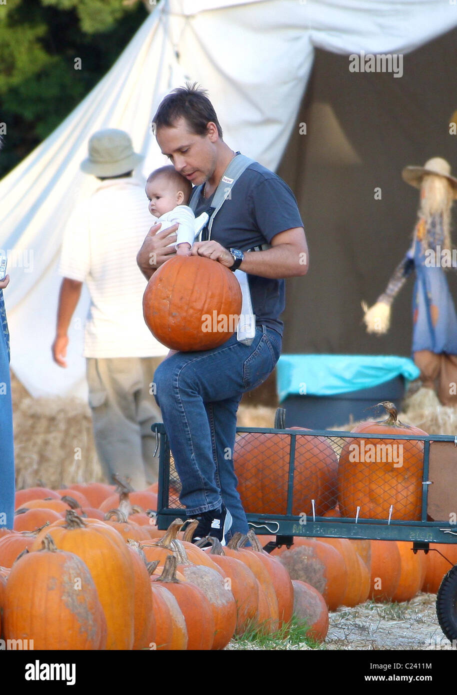 Chad Lowe and daughter Mabel Painter Lowe visit Mr. Bones Pumpkin Patch ...