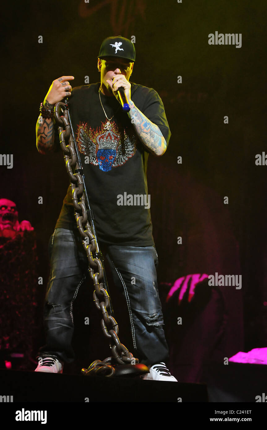 Robert Mathew Van Winkle aka Vanilla Ice performing at the Casanova ...