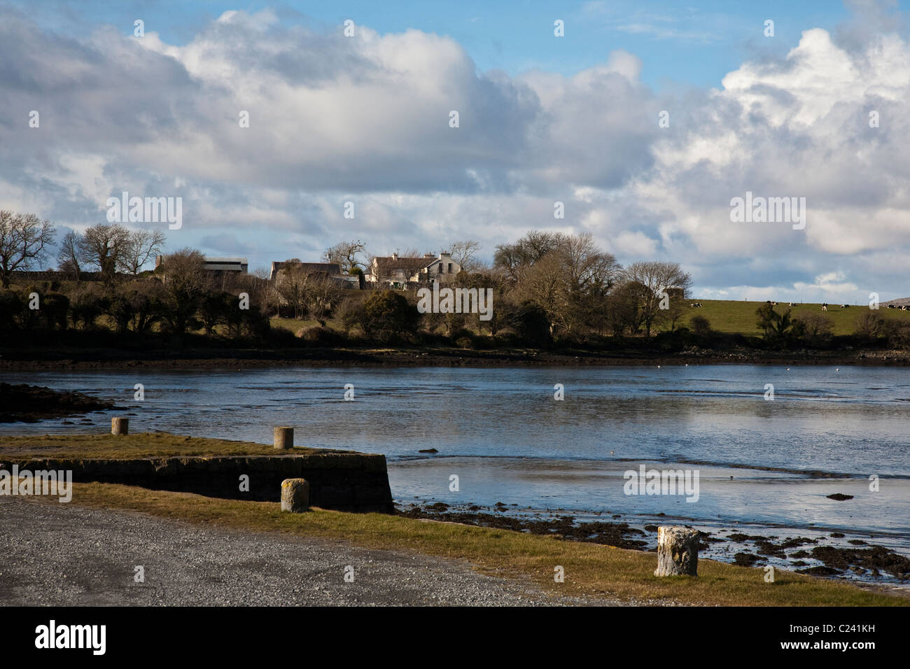 Clare county and lake hi-res stock photography and images - Alamy