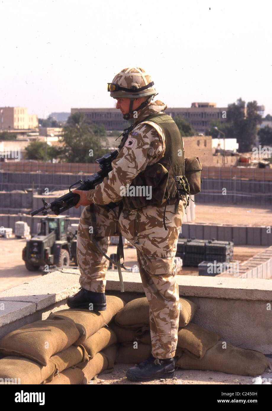 A joint patrol with the British army and the Iraq police force in Basra ...