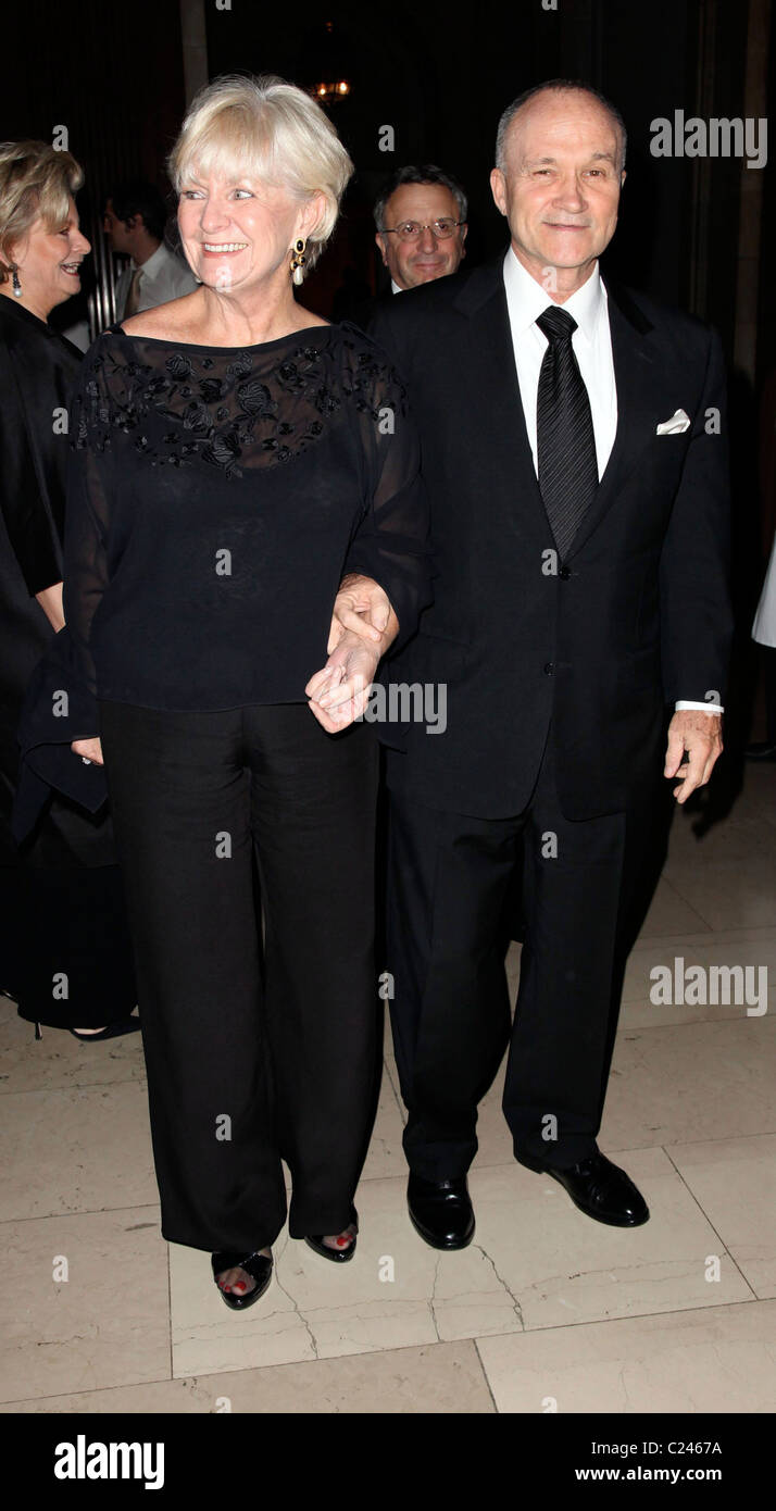 Commissioner Ray Kelly and wife Veronica KellyNYPL Lions Gala and Young ...