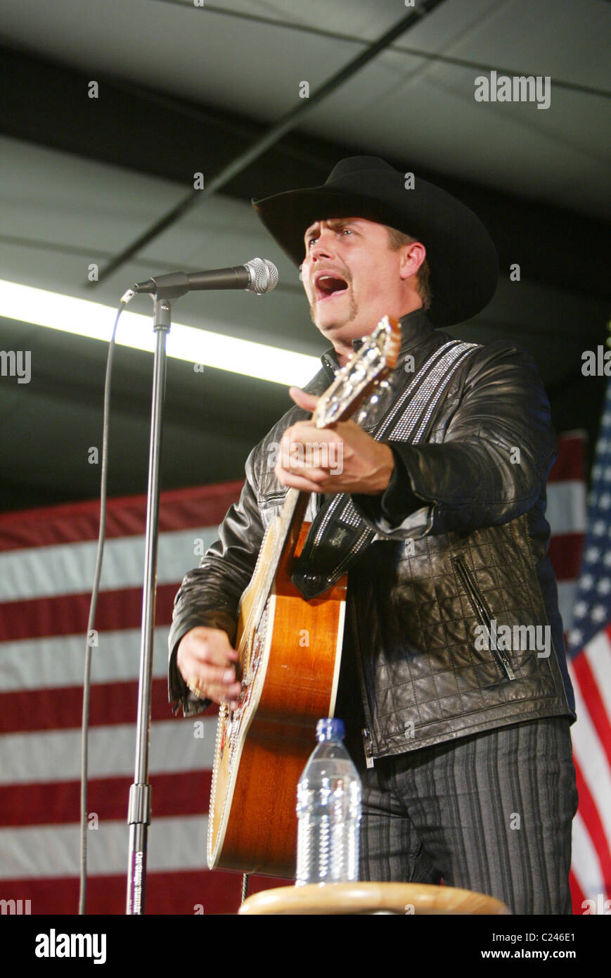 Country singer john rich big hi-res stock photography and images - Alamy
