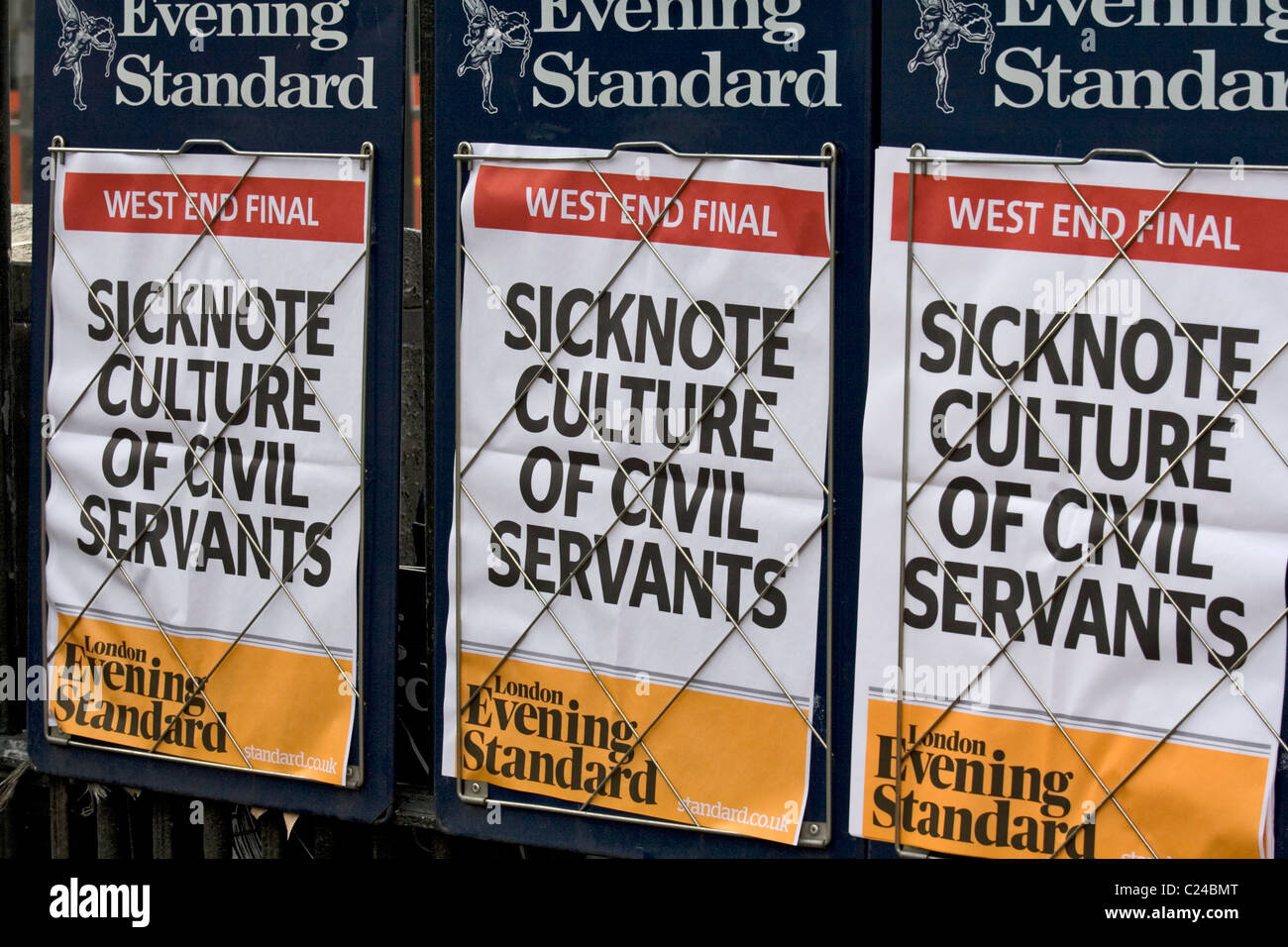 Evening Standard headlines UK Stock Photo - Alamy
