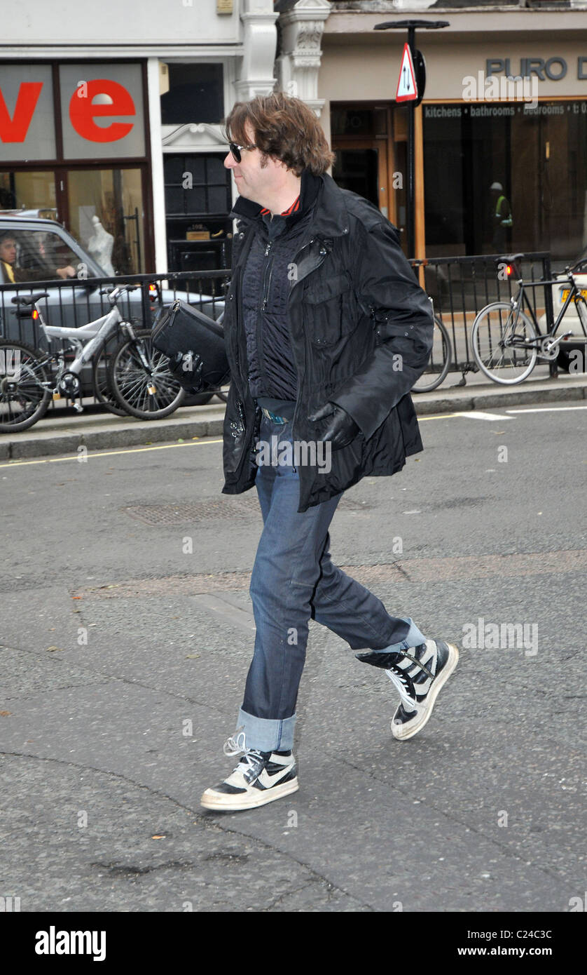 Jonathan ross outside the bbc radio 2 studios london hi-res stock ...
