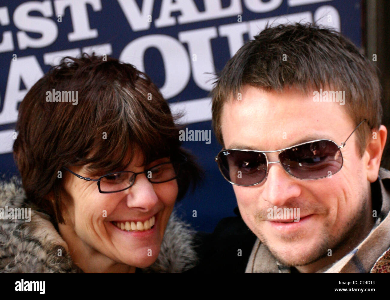 Craig Kelly talks to a fan as he leaves his hotel to head to rehearsals ...
