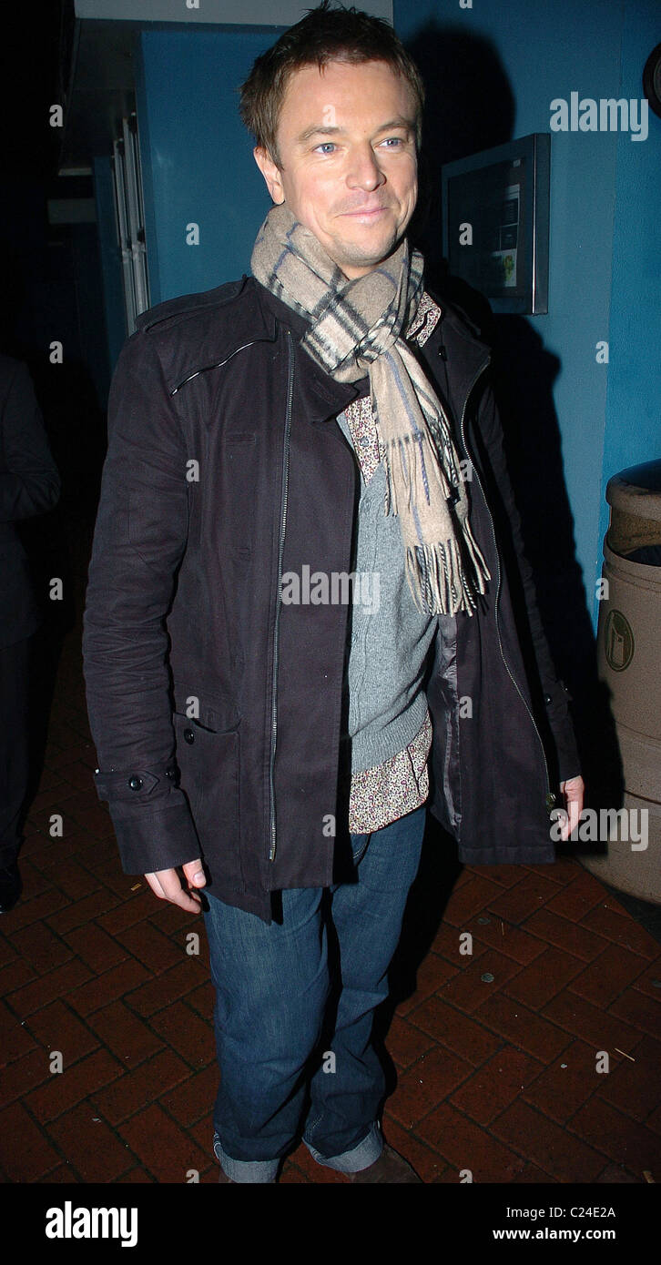 Craig Kelly arrives back at his hotel after attending Saturday nights ...