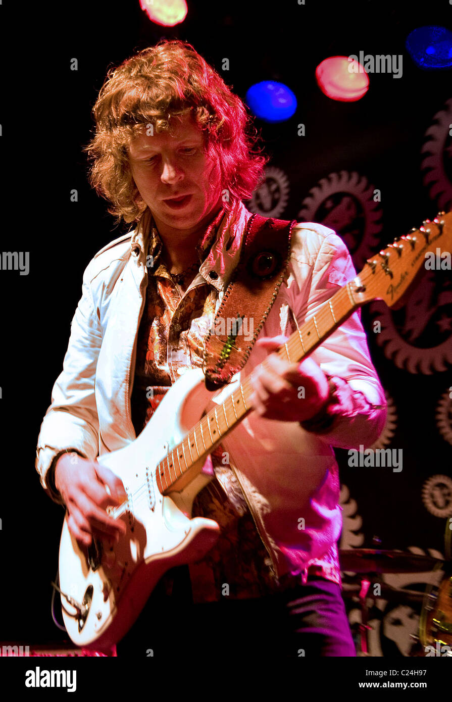 Simon bartholomew brand new heavies hi-res stock photography and images ...