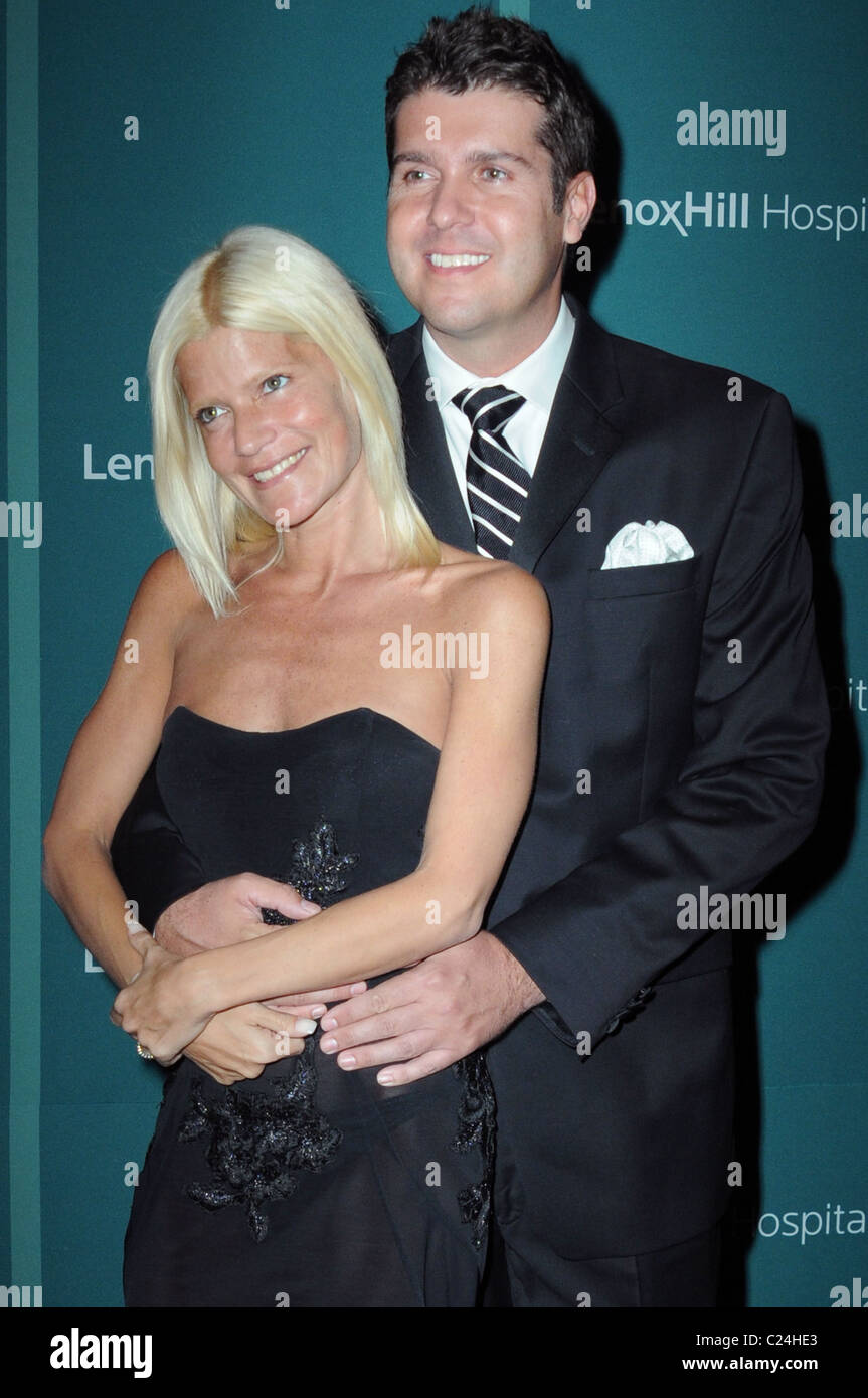 Lizzie grubman chris stern lenox hi-res stock photography and images ...