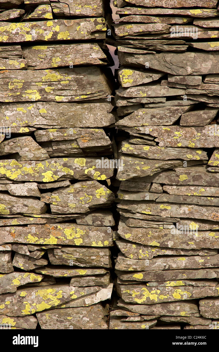 Old slate wall hi-res stock photography and images - Alamy