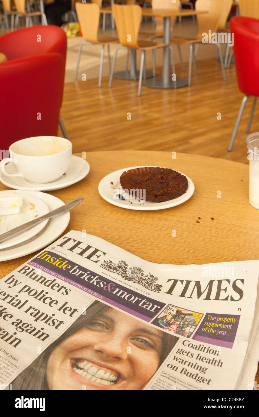 English newspaper cafe hi-res stock photography and images - Alamy