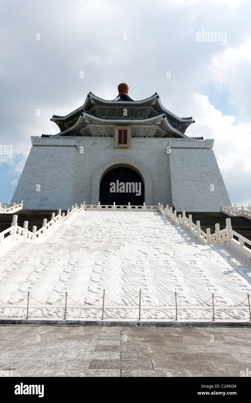 National Chiang Kai-Shek Memorial Hall at Liberty Square (also Freedom ...