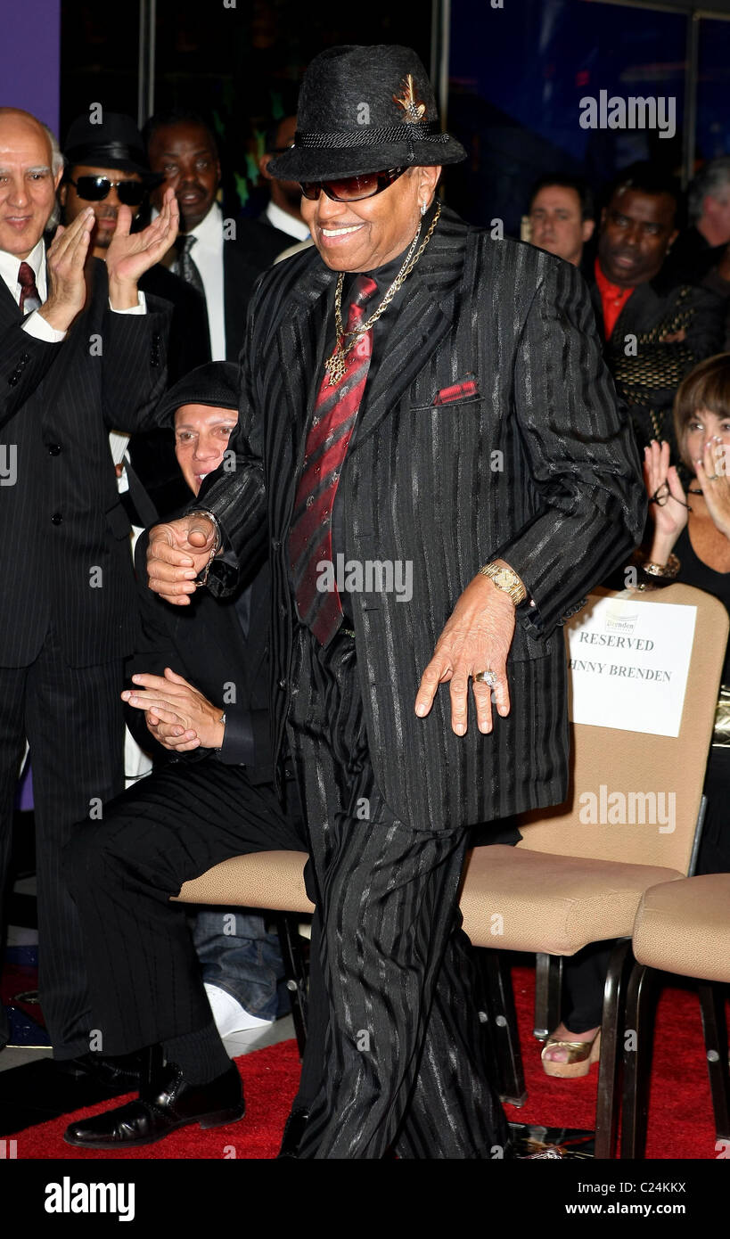 Joe Jackson Brenden honours Joseph Jackson and family with a Brenden ...