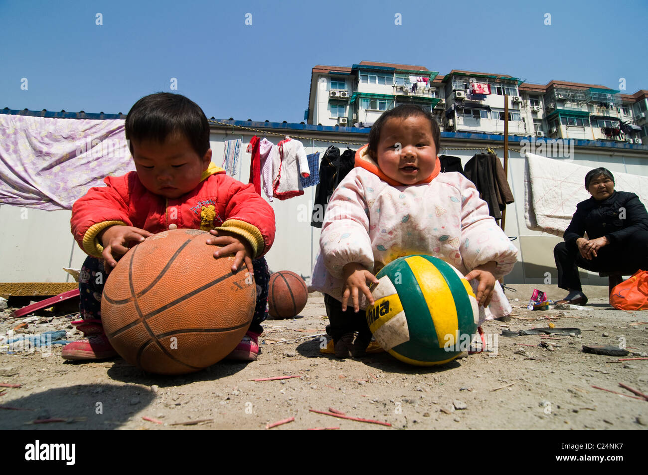 Toddlers playing balls hi-res stock photography and images - Alamy