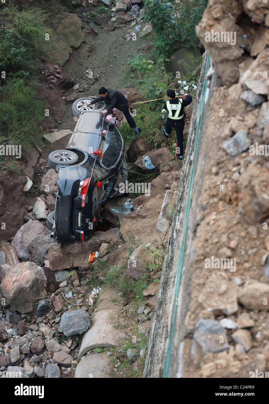 Bride killed in wedding crash A Bride died and four passengers ...