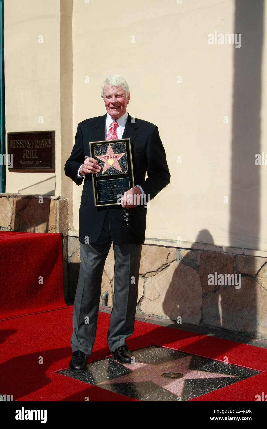 Peter Graves Actor Peter Graves receives the 2391st star on the ...
