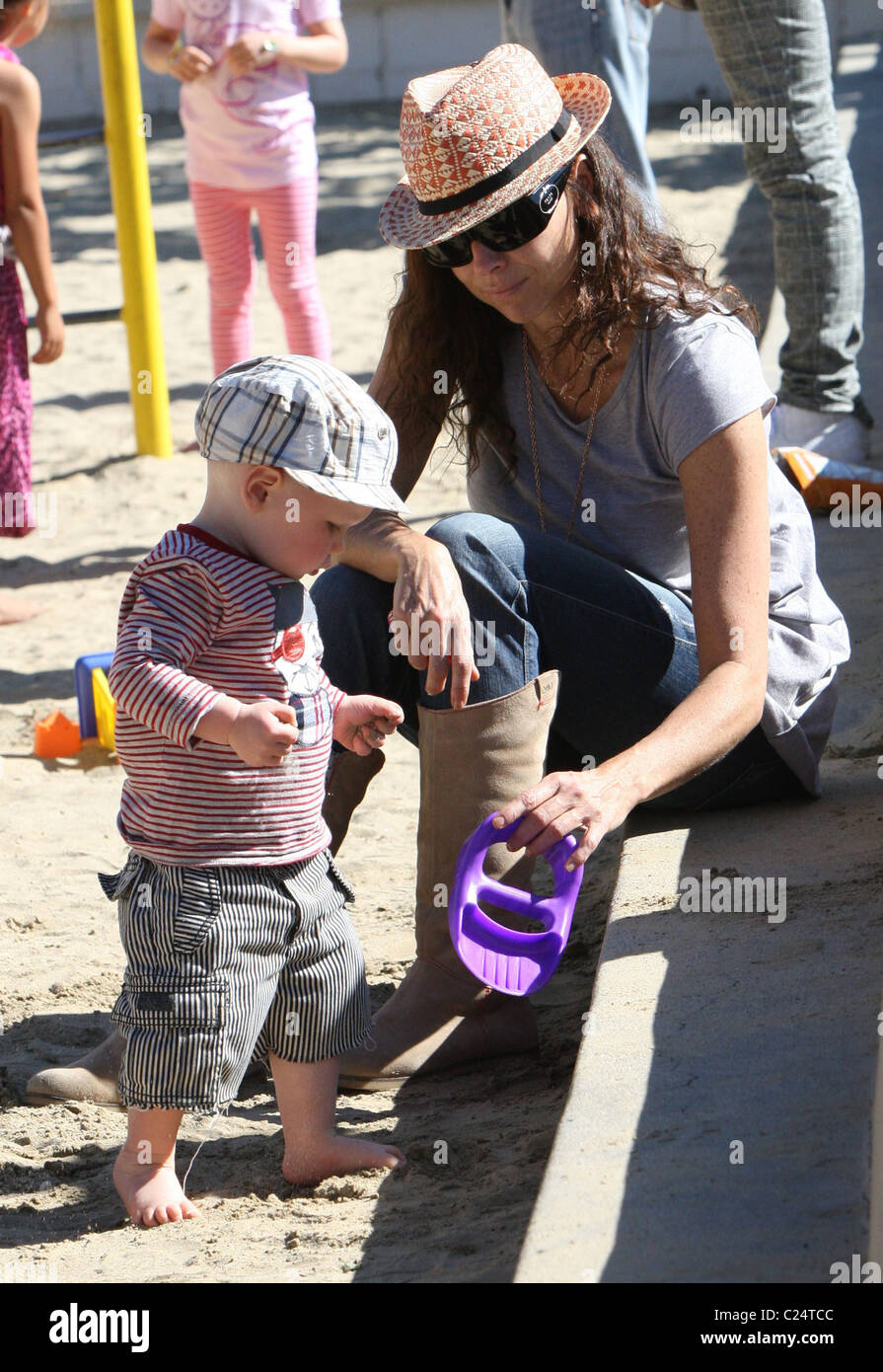 Minnie Driver About A Boy Clothes