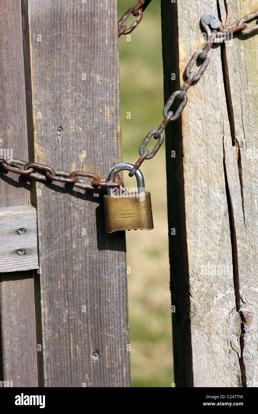 Protected by gate hi-res stock photography and images - Alamy