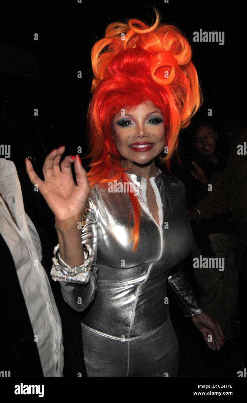 * LA TOYA SERVES UP OWN MILKSHAKE LA TOYA JACKSON is to mark Halloween ...