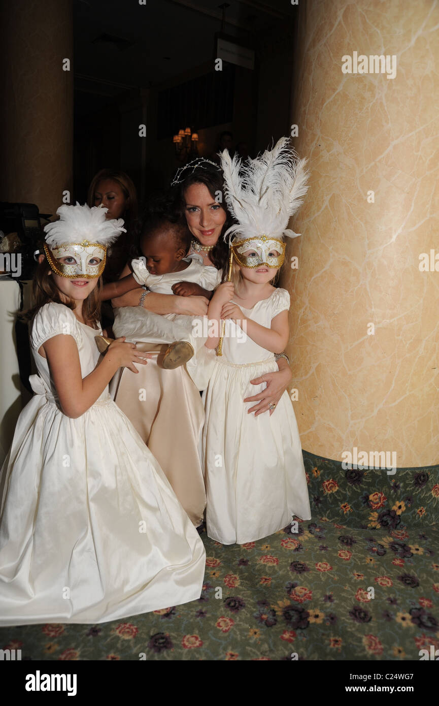 Joley Fisher, Skylar, Olivia, True Socialite Sabrina Tamburino and ...