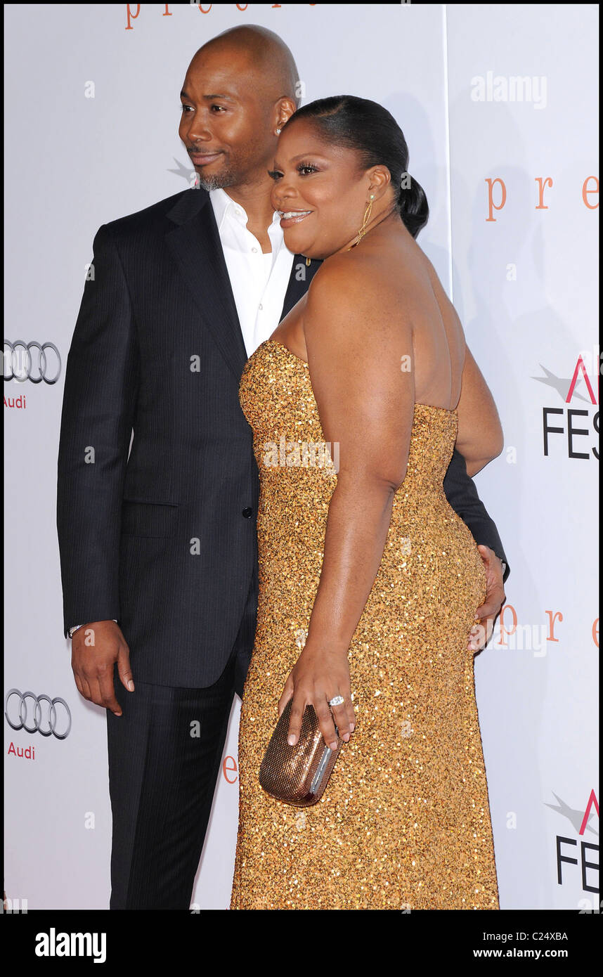 Mo'Nique and Sidney Hicks 2009 AFI Fest 'Precious' Hollywood premiere held at the Grauman's ...