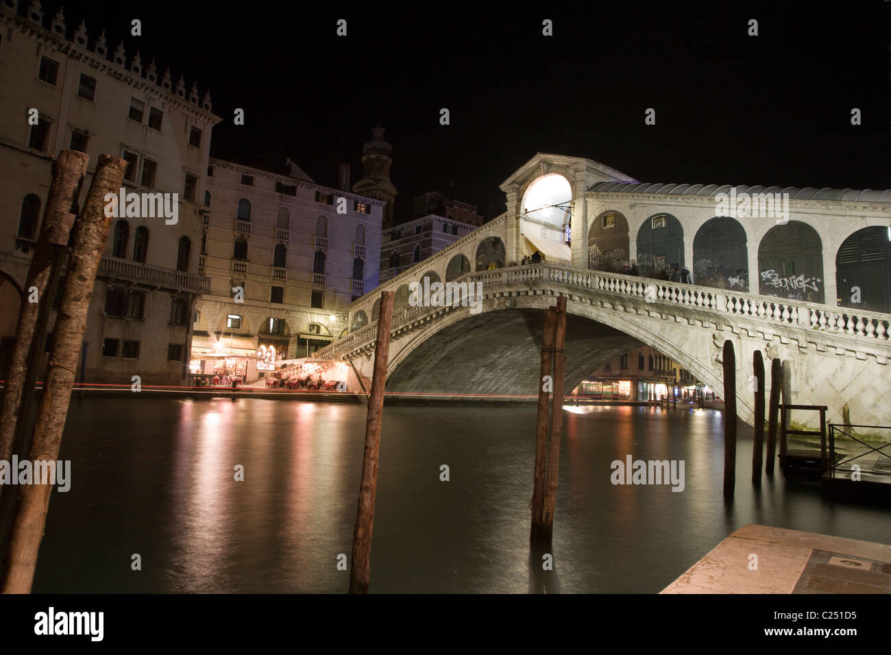 Bridge architecture hi-res stock photography and images - Alamy