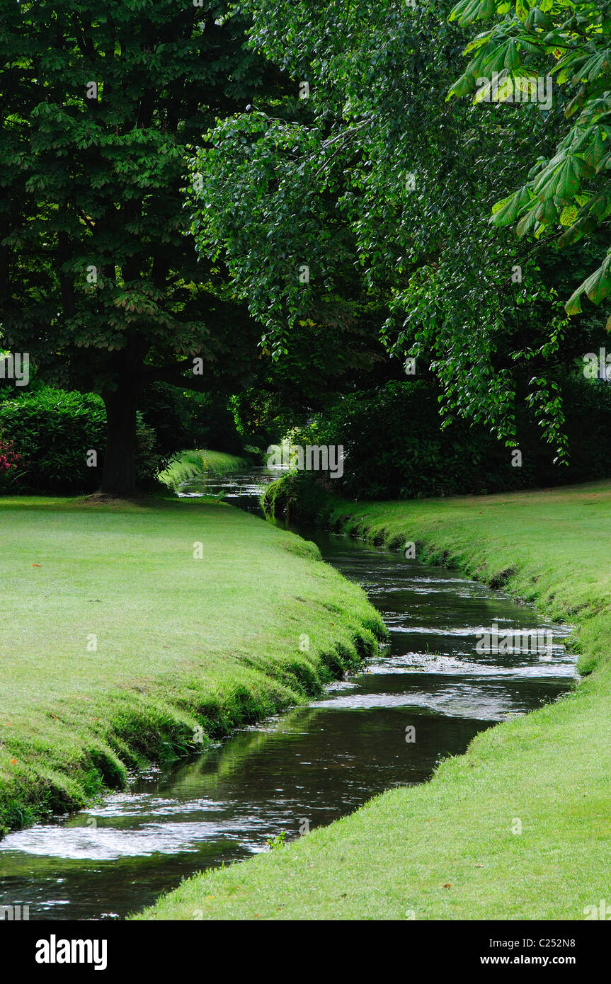 Stream Through Gardens High Resolution Stock Photography and Images - Alamy