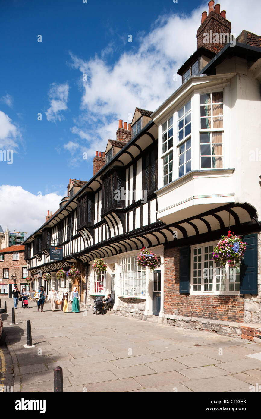 The yorkshire college hi-res stock photography and images - Alamy
