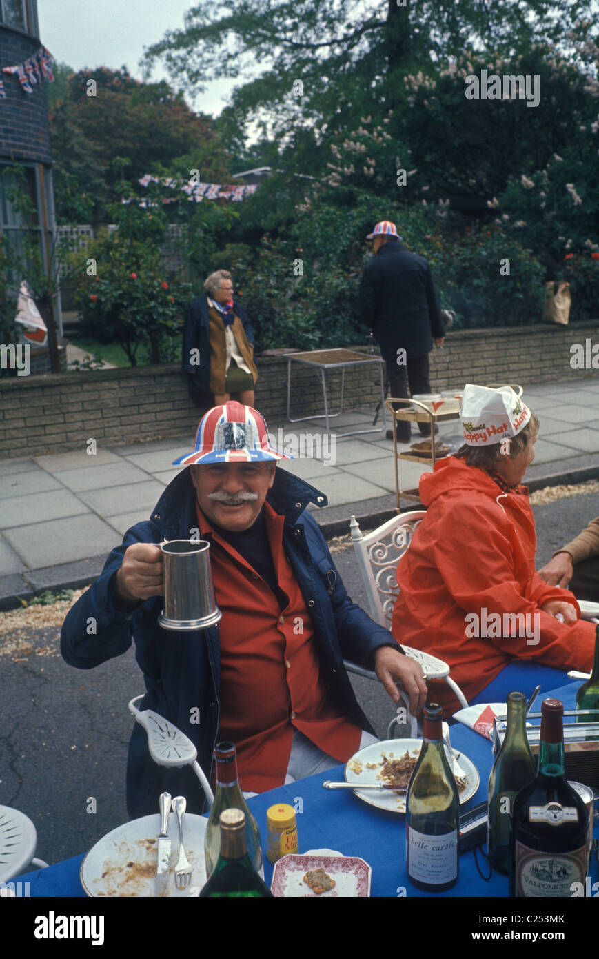Uk 1977 hi-res stock photography and images - Alamy