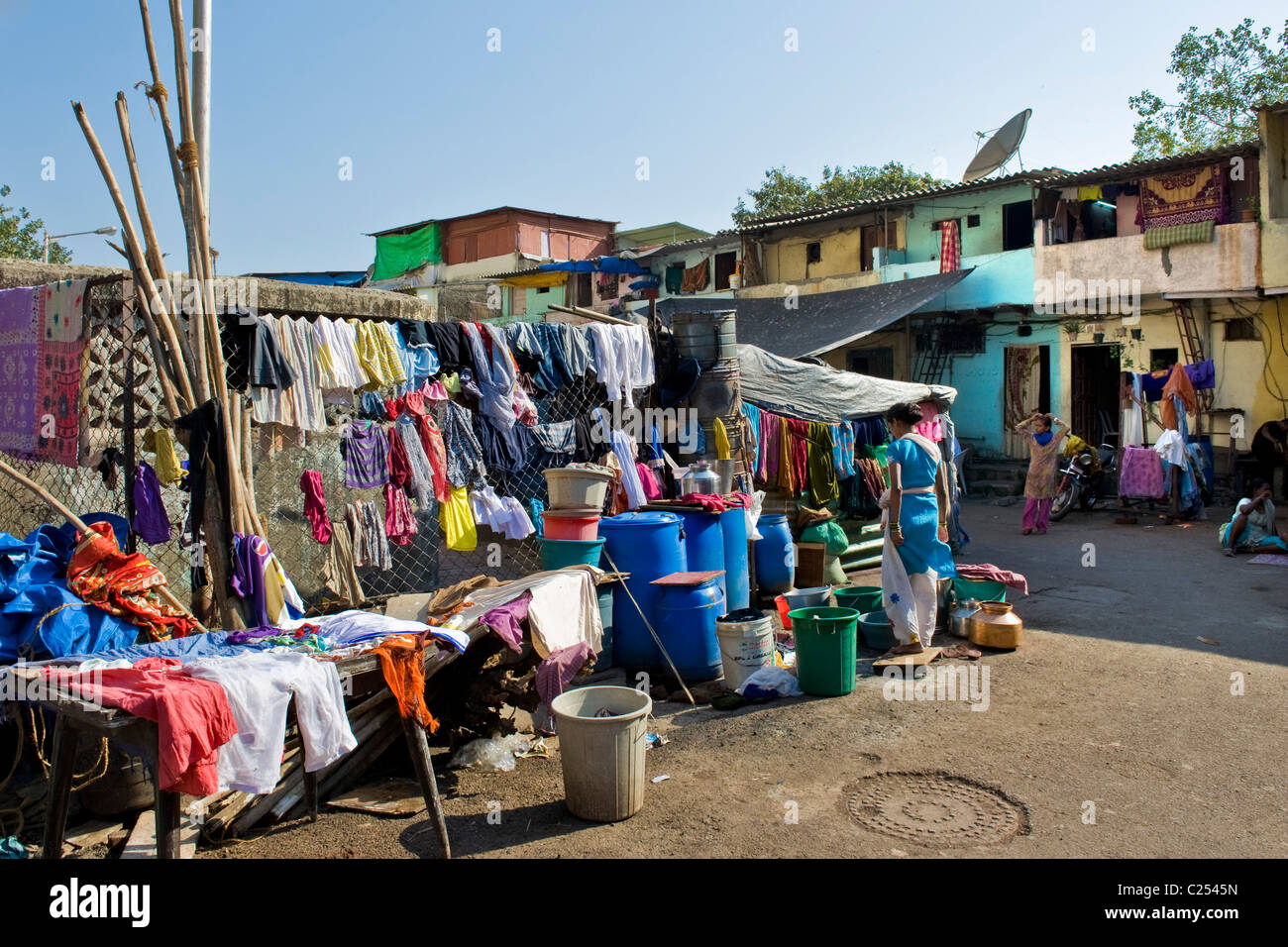 Poor area near Colaba, Mumbai, India Stock Photo - Alamy