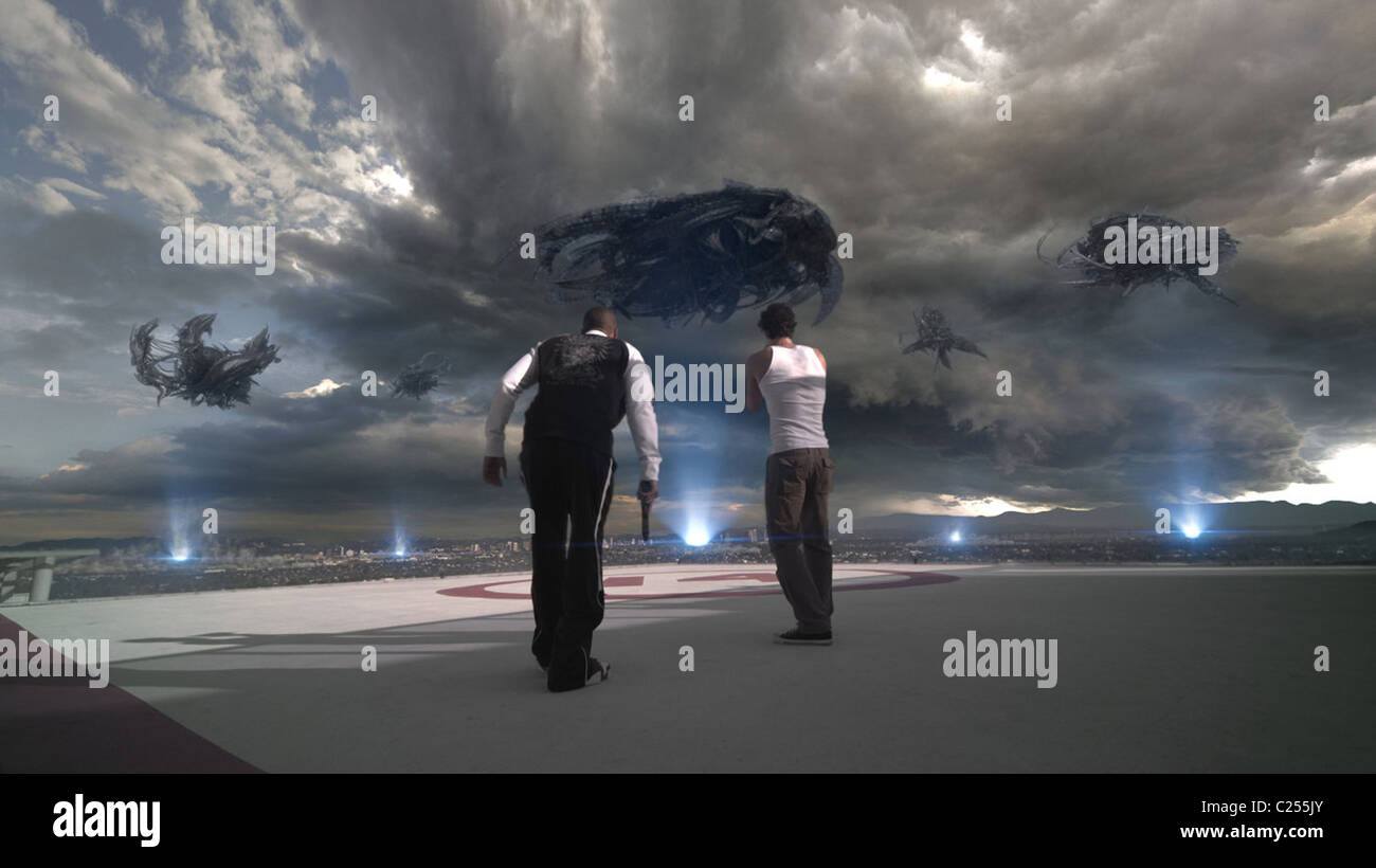 Skyline 2010 colin strause dir hi-res stock photography and images - Alamy