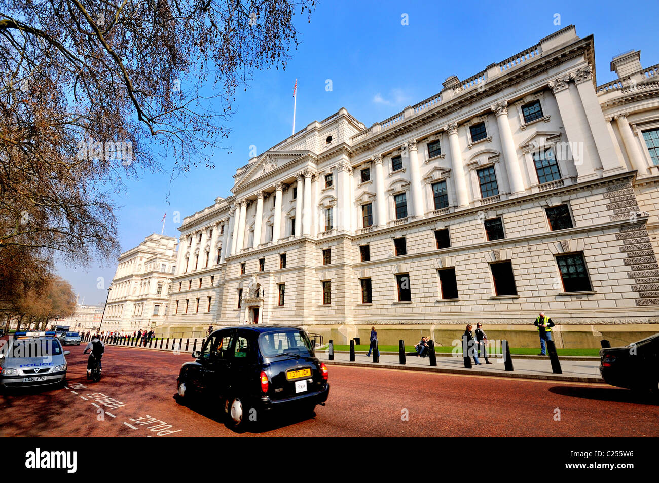 Uk government treasury hi-res stock photography and images - Alamy