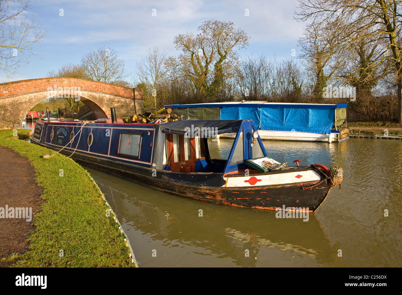 Arched locks hi-res stock photography and images - Alamy