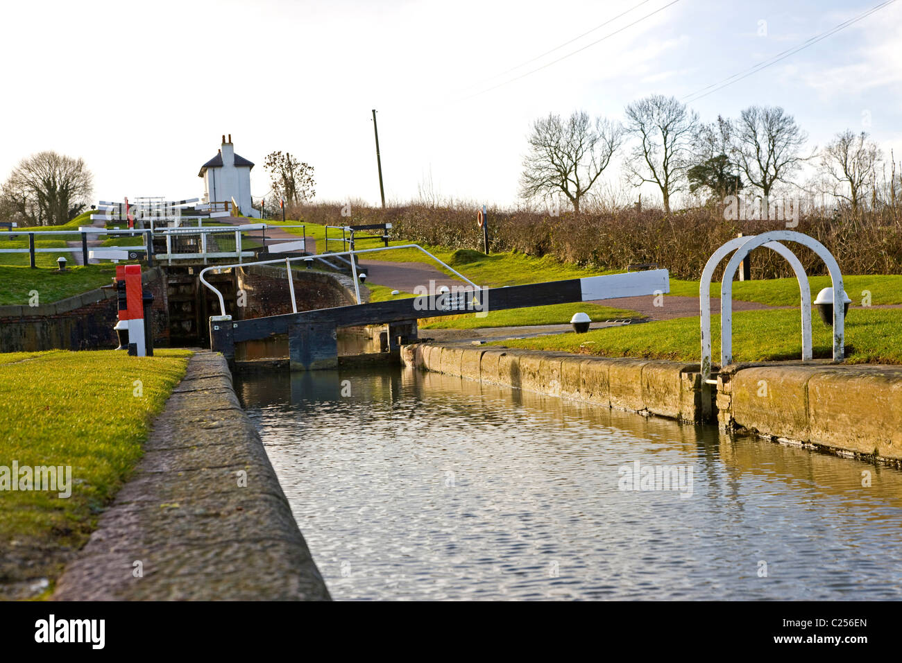 River lock locks hi-res stock photography and images - Alamy