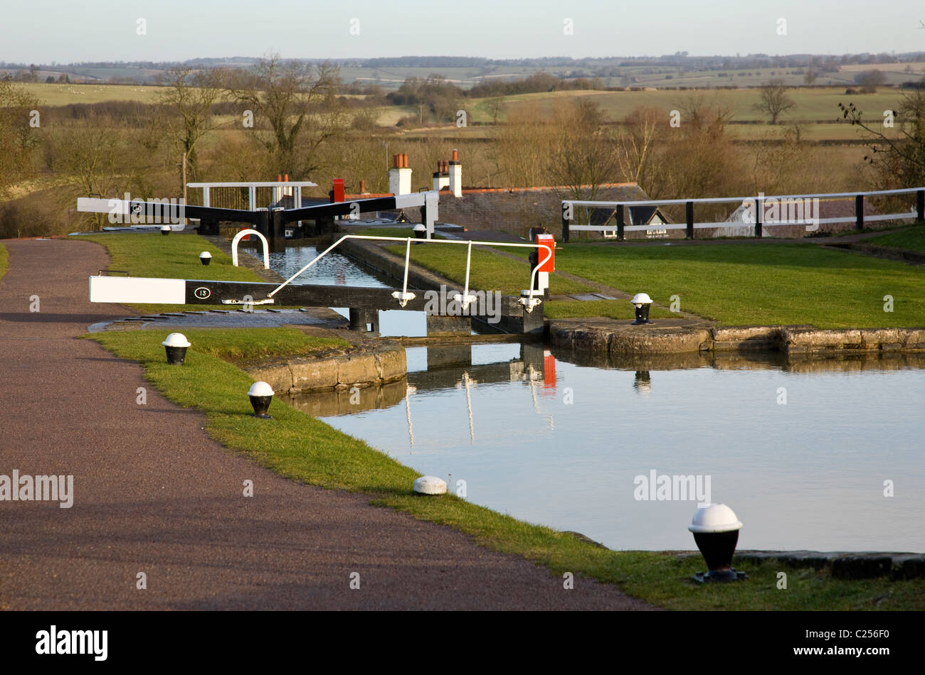 Foxton locks hi-res stock photography and images - Alamy