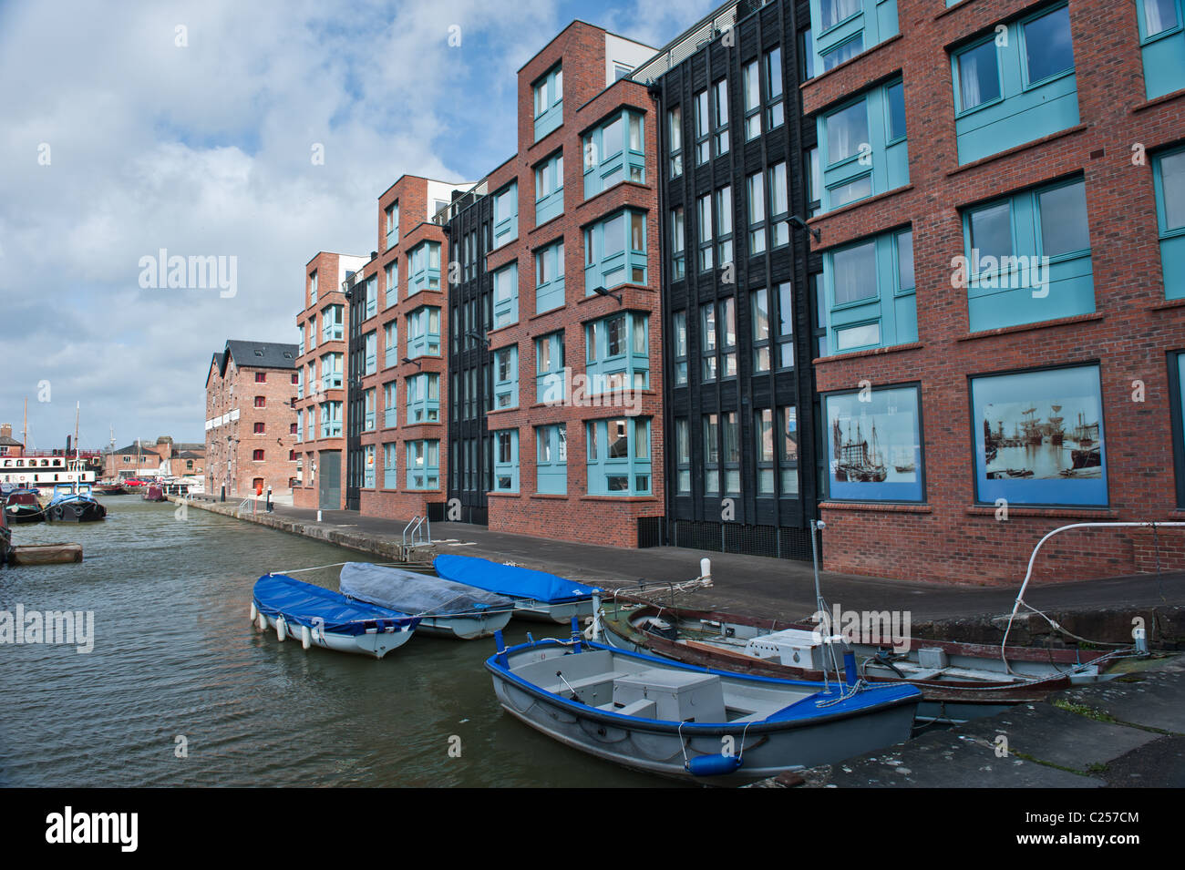 Modern apartments in a Victorian Dockyard Stock Photo - Alamy