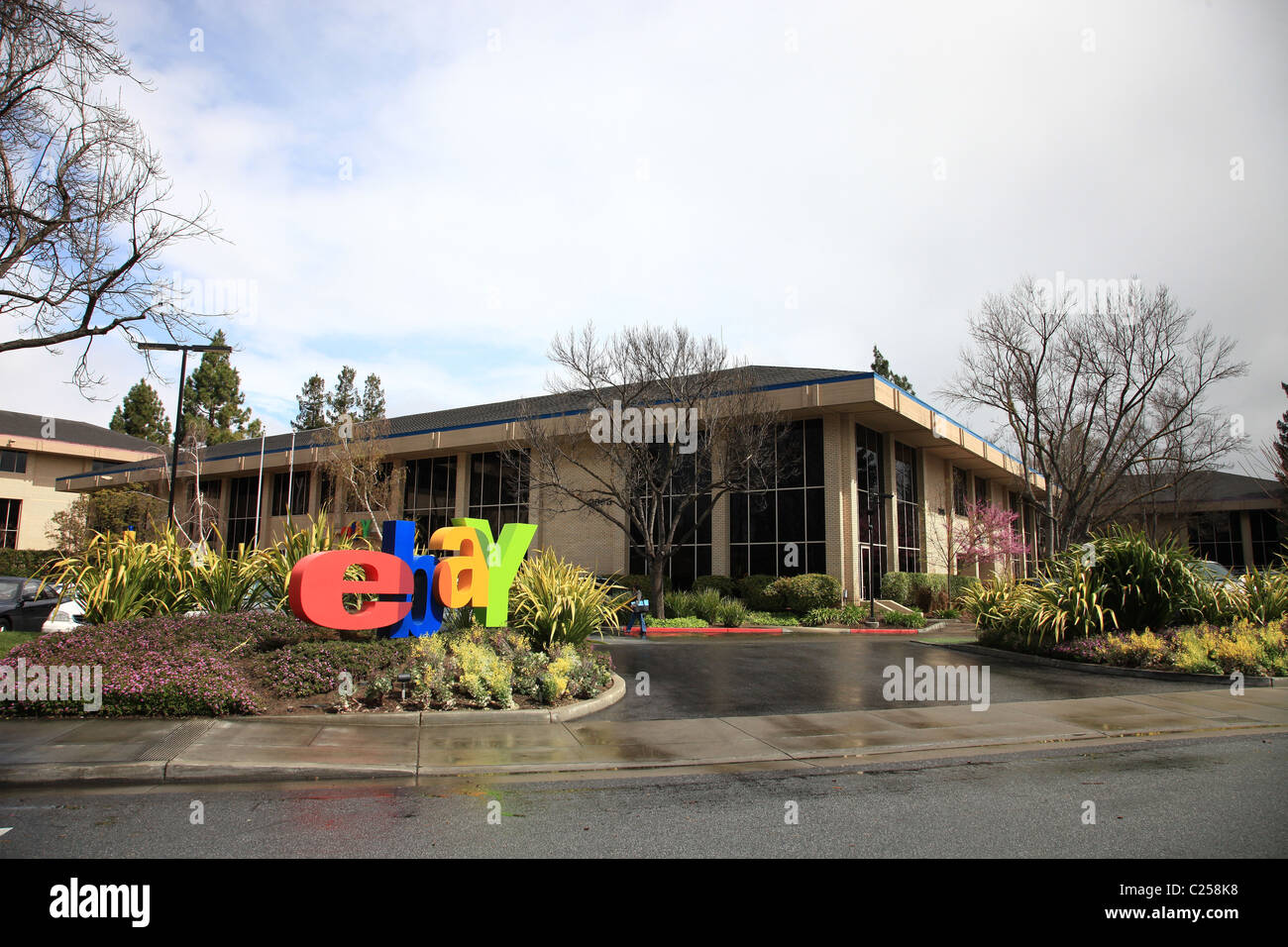 Ebay campus hi-res stock photography and images - Alamy