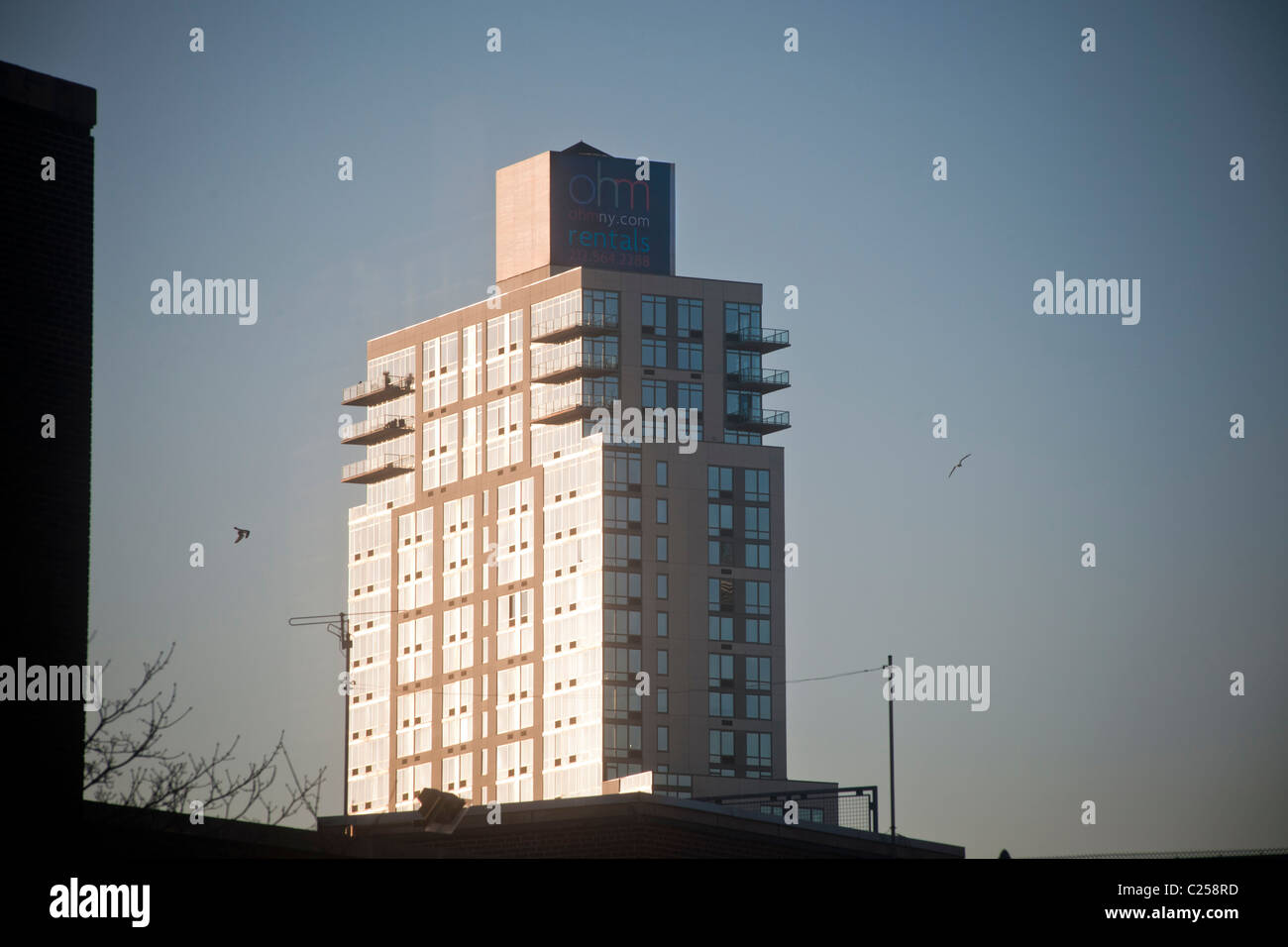 Rental apartment building hi-res stock photography and images - Alamy