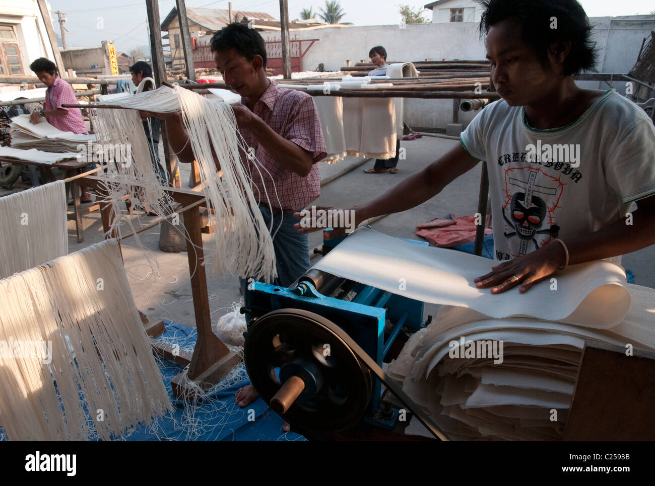 Myanmar noodle hi-res stock photography and images - Alamy